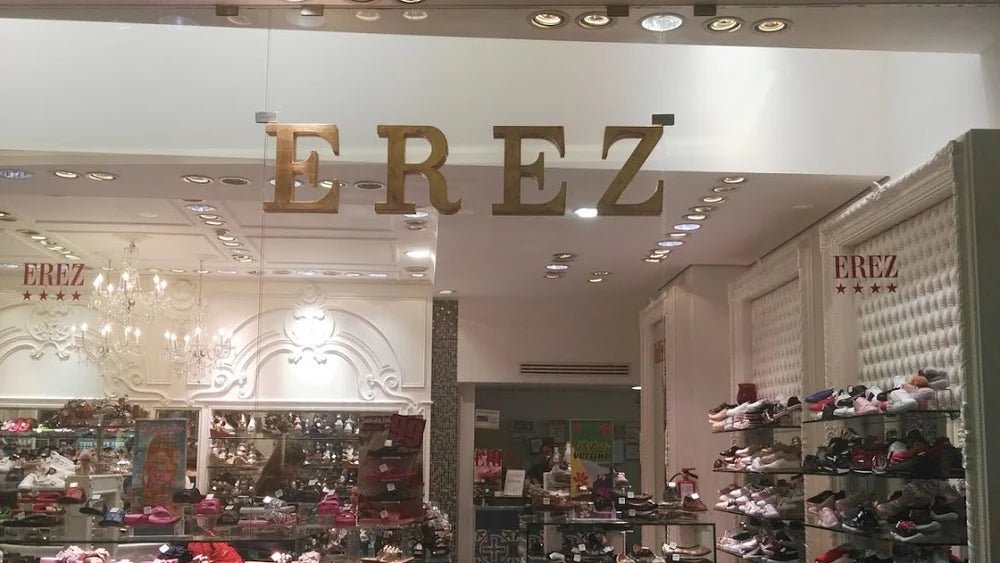 Erez de Caché Shoe Store Flooring Projects | Interni Austin Projects