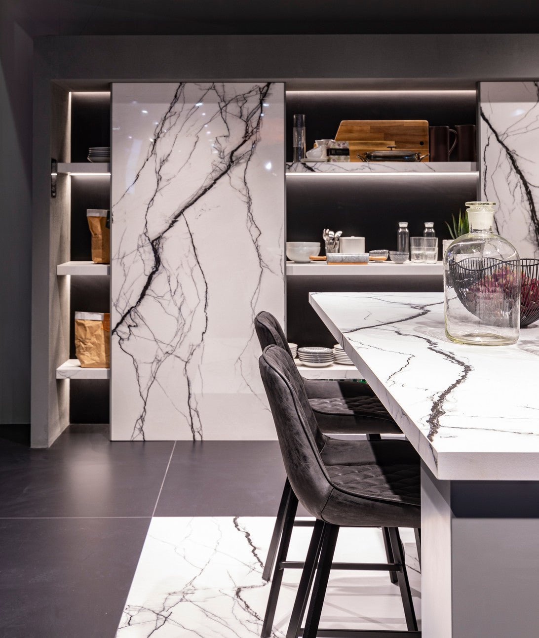 Plates for Countertops | Interni Austin